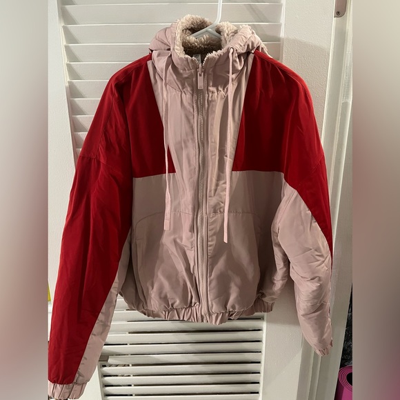 ALO Yoga | Jackets & Coats | Alo Yoga Duality Reversible Sherpa Jacket ...